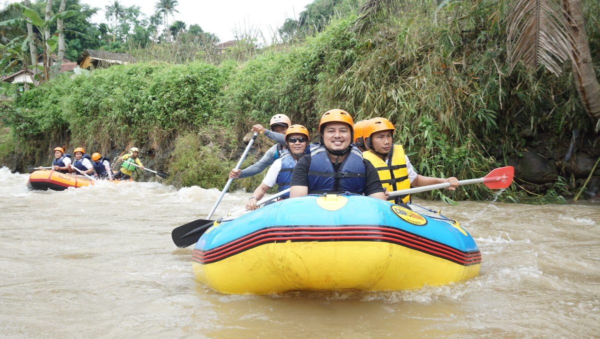Galeri Kegiatan Employee Gathering, Outbound & Rafting bersama Karyawan ...