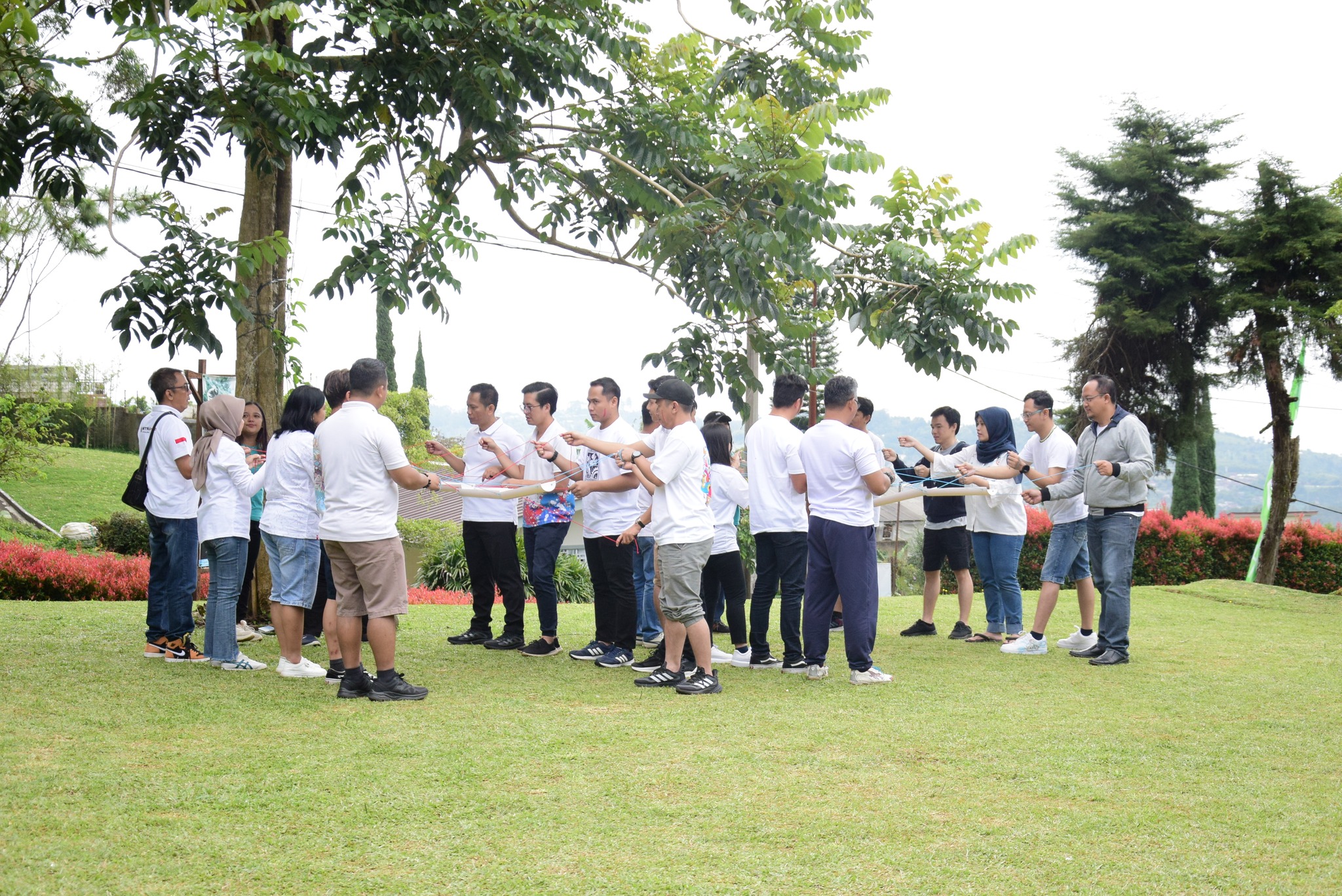 Kegiatan Company Gathering + Fun Team Building (HINO Indonesia ...